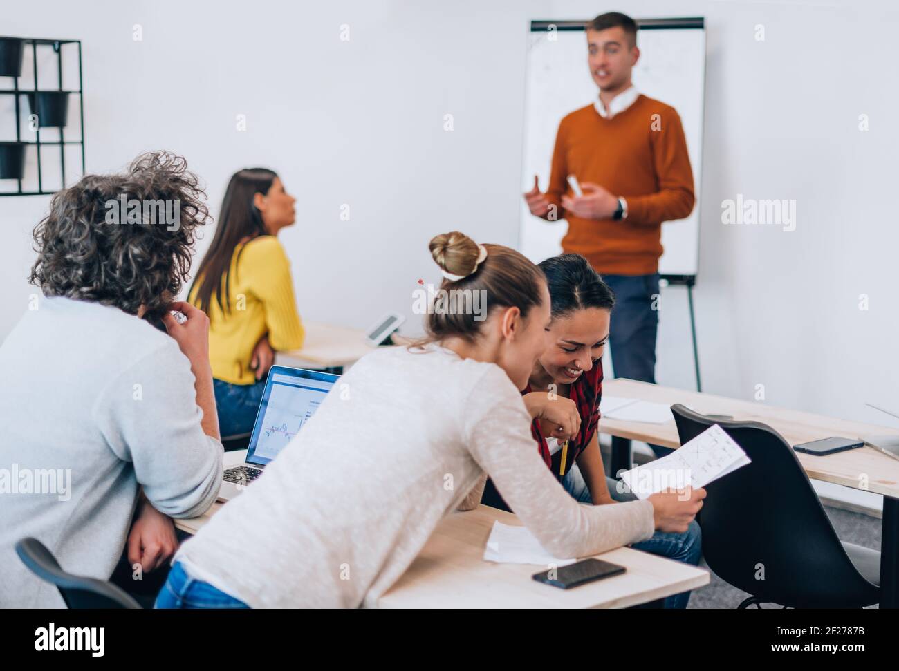 Global learning strategies hi-res stock photography and images - Alamy