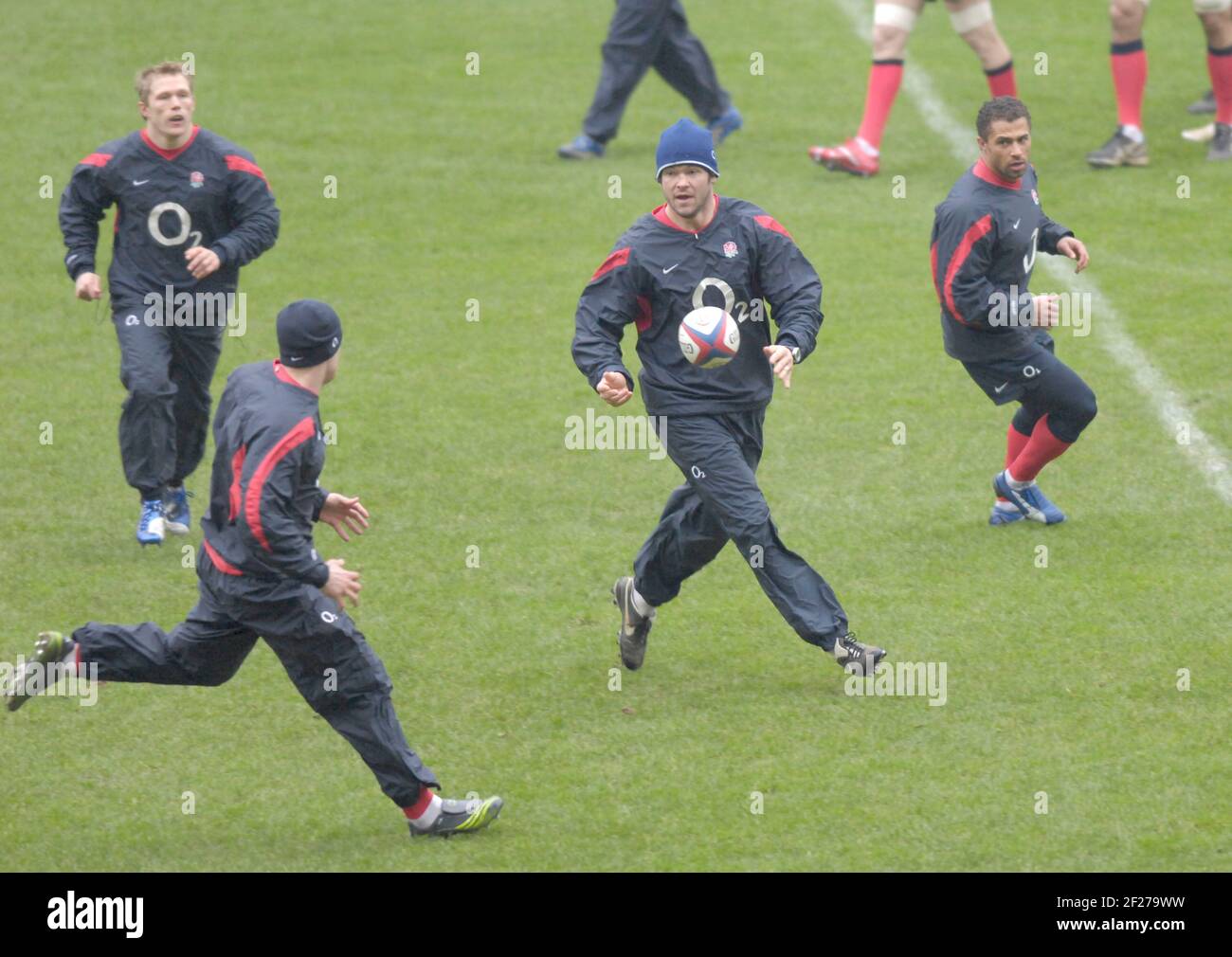 ENGLAND RUGBY TEAM TRAINING AT TWICKENHAM FOR THERE MATCH WITH ITALY 9 ...