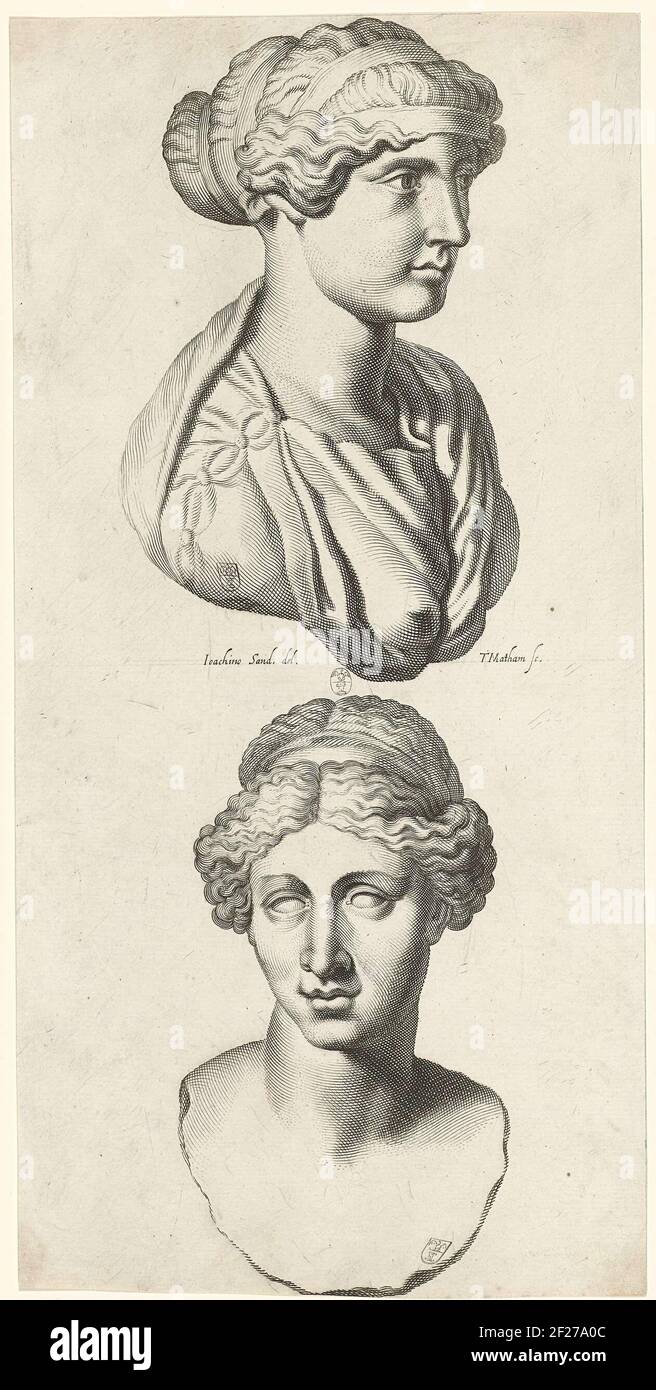 Two roman busts hi-res stock photography and images - Alamy