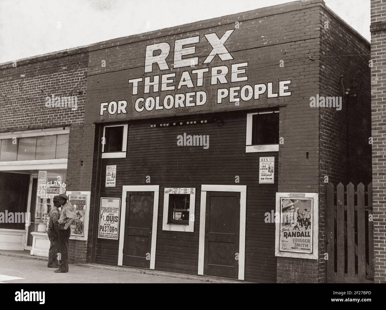Leland, Miss., in the Delta area. The Rex theatre for Negro people ...