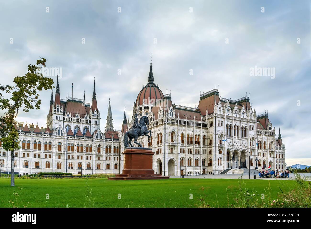 Hungarian history statue hi-res stock photography and images - Alamy