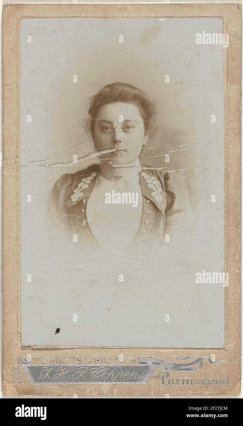 Studio portrait of woman, bust Stock Photo - Alamy
