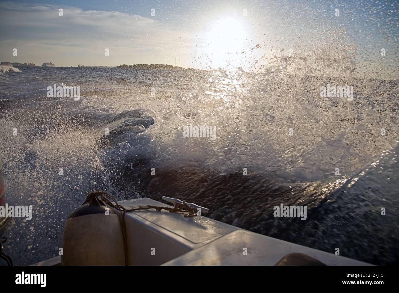 Boat forward motion hi-res stock photography and images - Alamy
