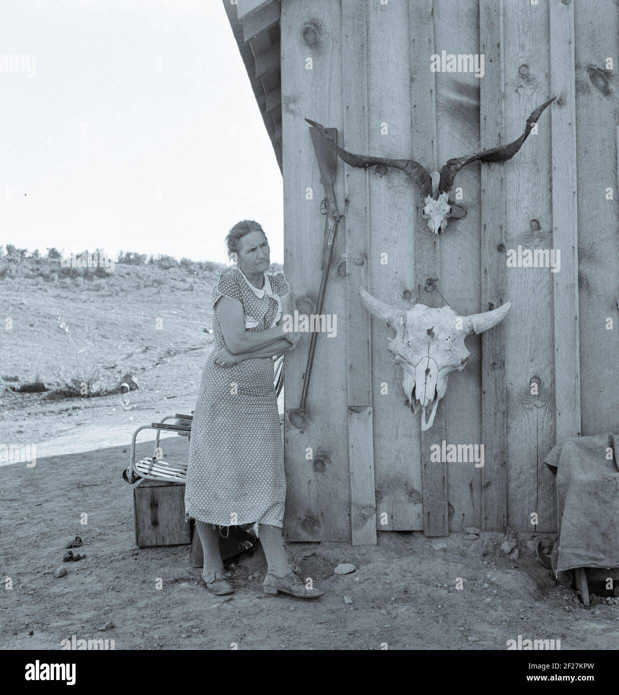 Mrs. Sam Cates, wife of Cow Hollow farmer. Malheur County, Oregon ...