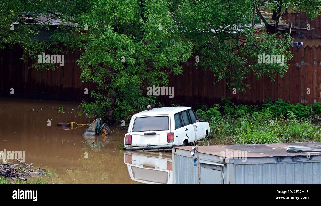 Damaged wall road from hi-res stock photography and images - Alamy