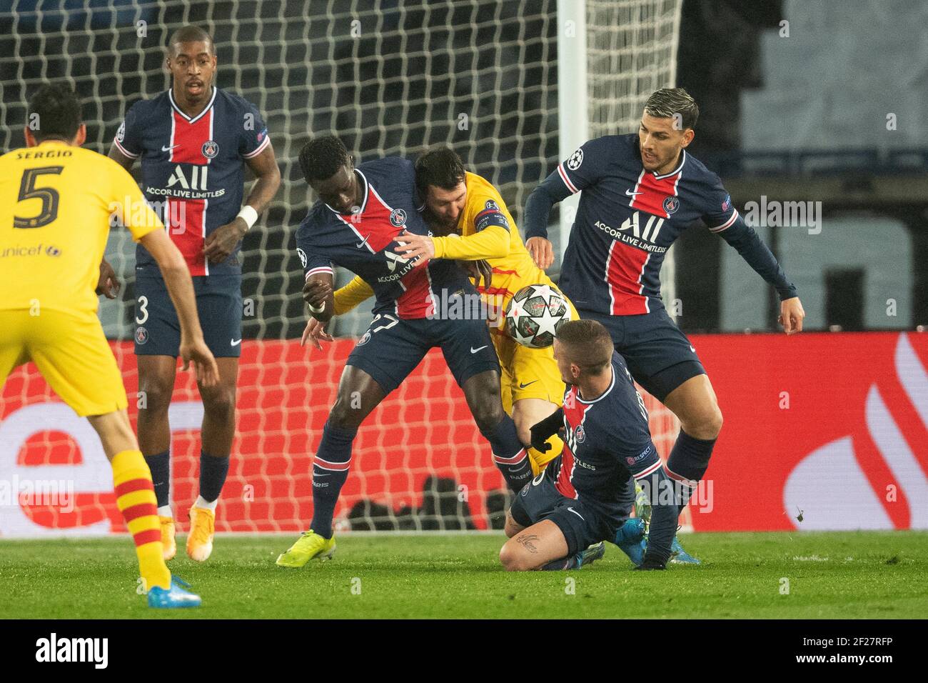 Leandro paredes marco verratti hi-res stock photography and images - Alamy