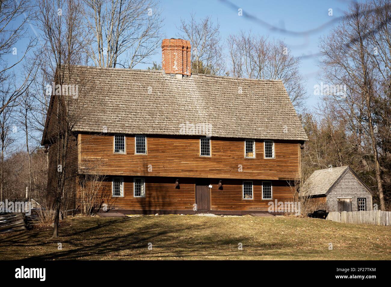 The Parson Capen House in Topsfield, Massachusetts, USA, built in 1694 ...