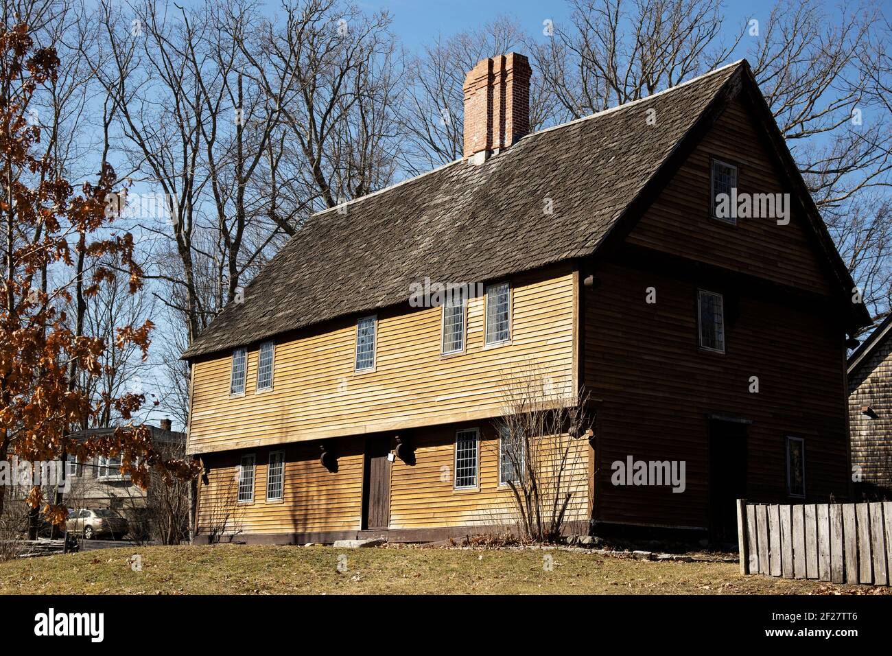 The Parson Capen House in Topsfield, Massachusetts, USA, built in 1694 ...