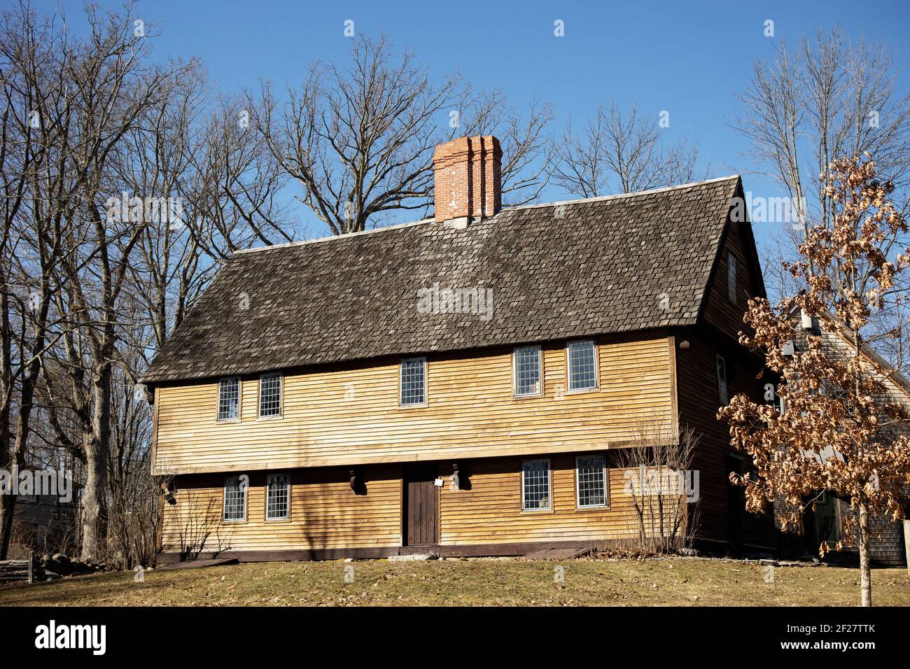 The Parson Capen House in Topsfield, Massachusetts, USA, built in 1694 ...