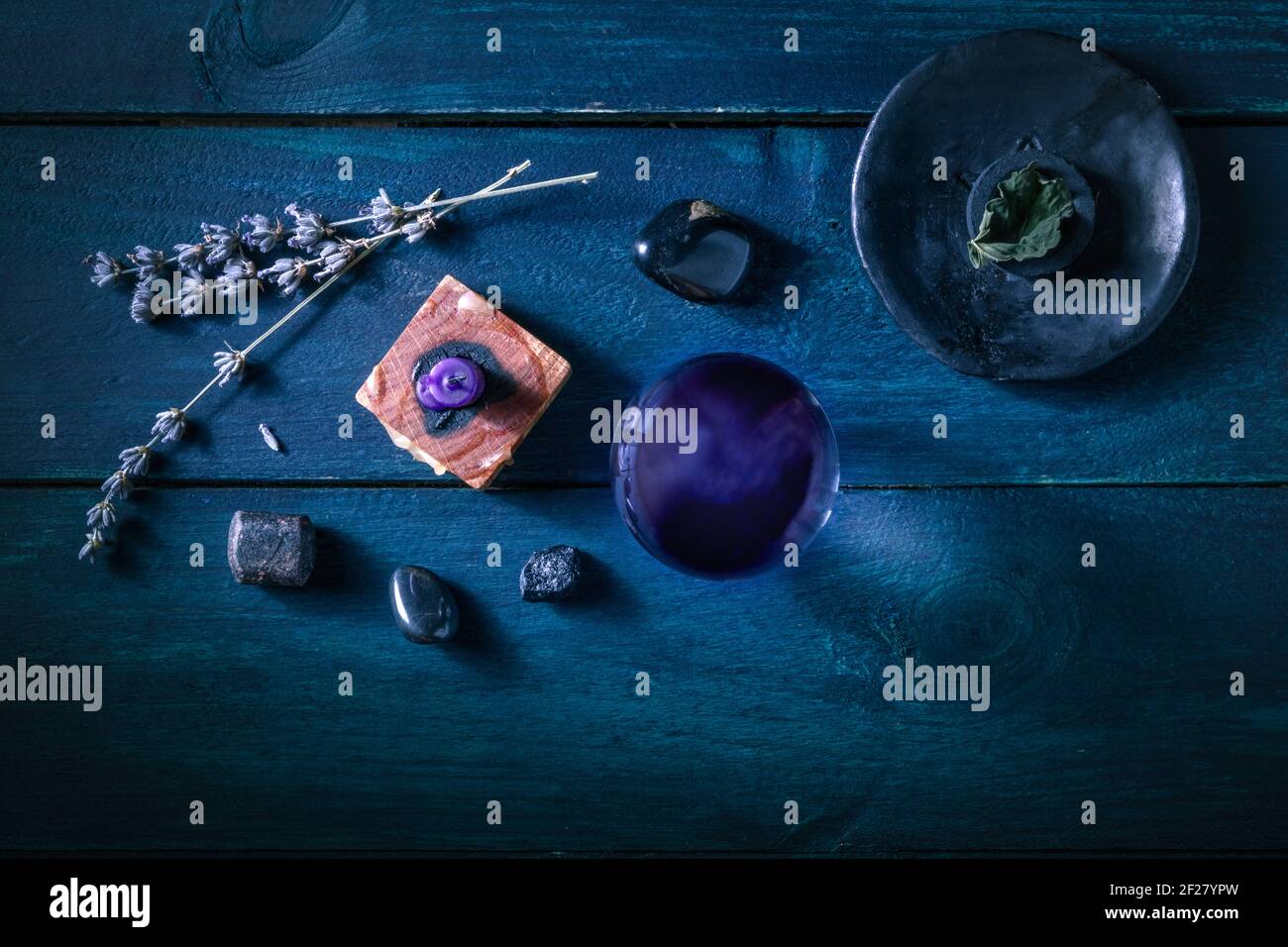 Occult flat lay hi-res stock photography and images - Alamy