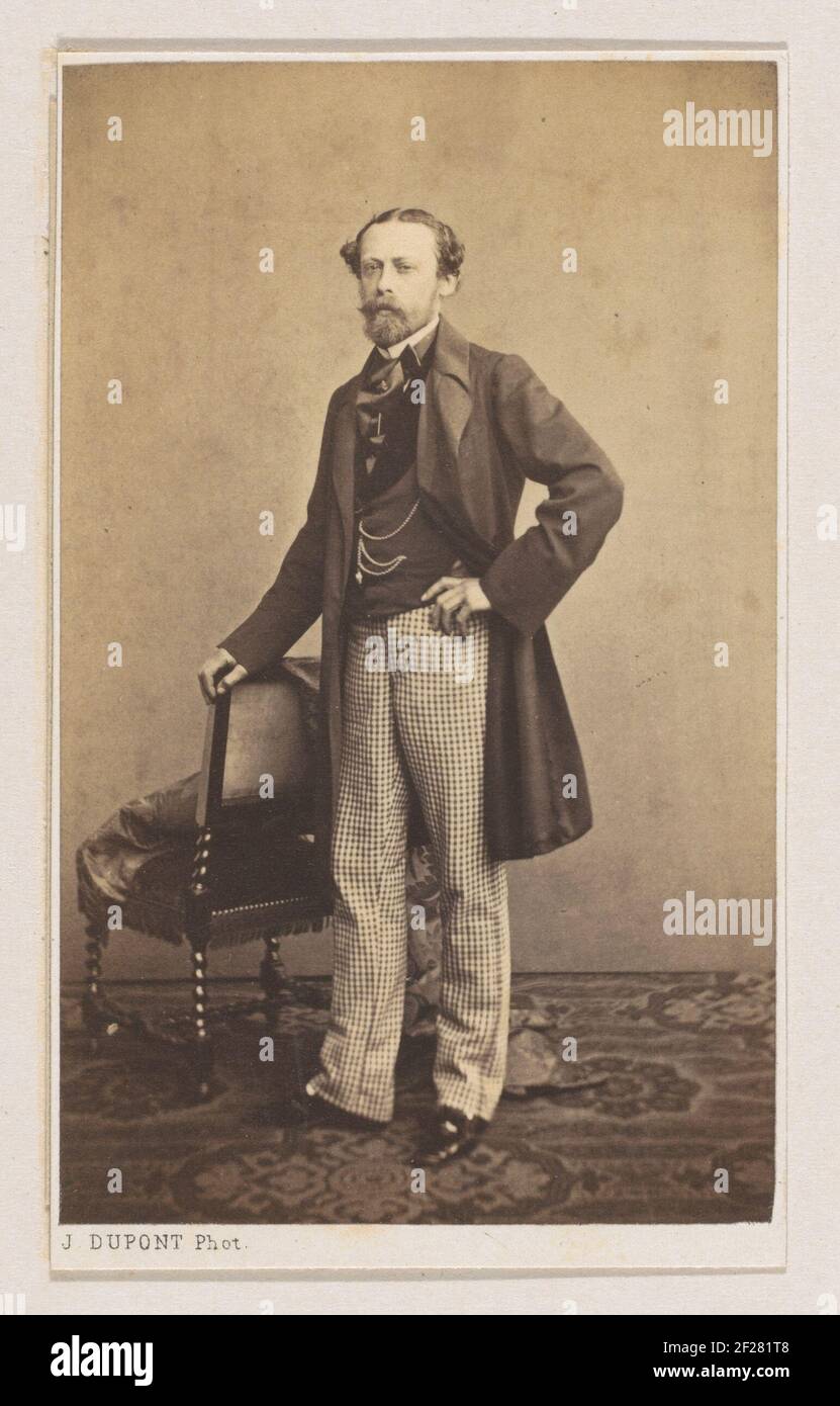 Portrait of the painter Gustave Louis Marie Pieron, for feet; L'Ecole d ...