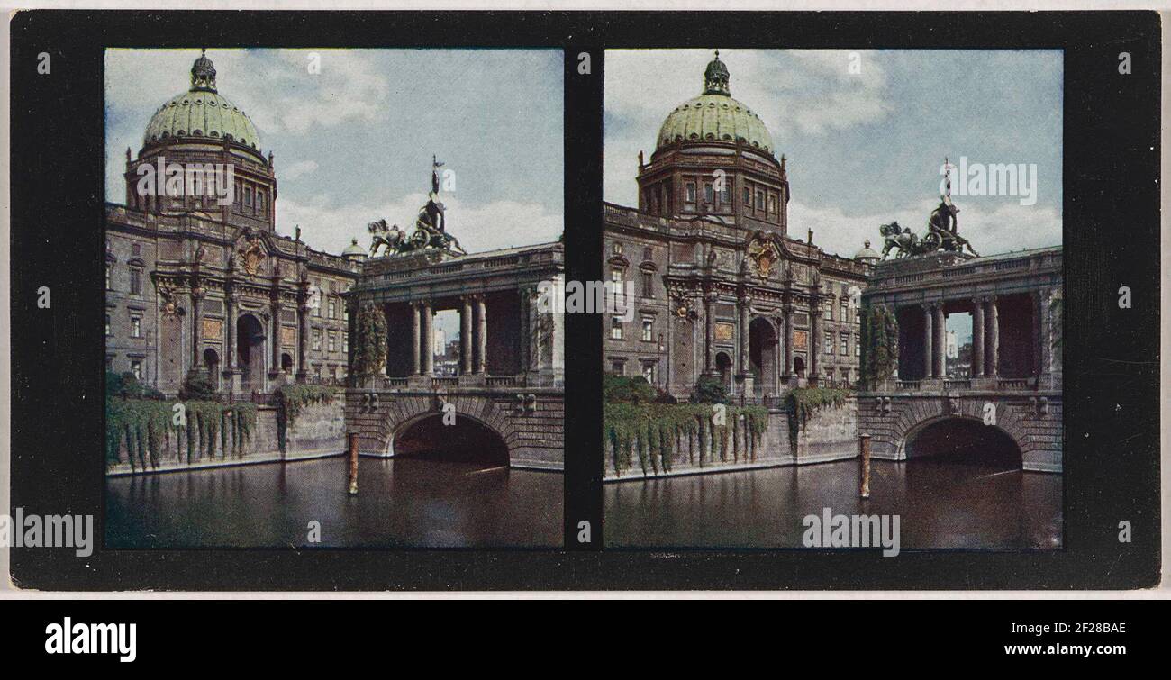 Berlin klg hi-res stock photography and images - Alamy