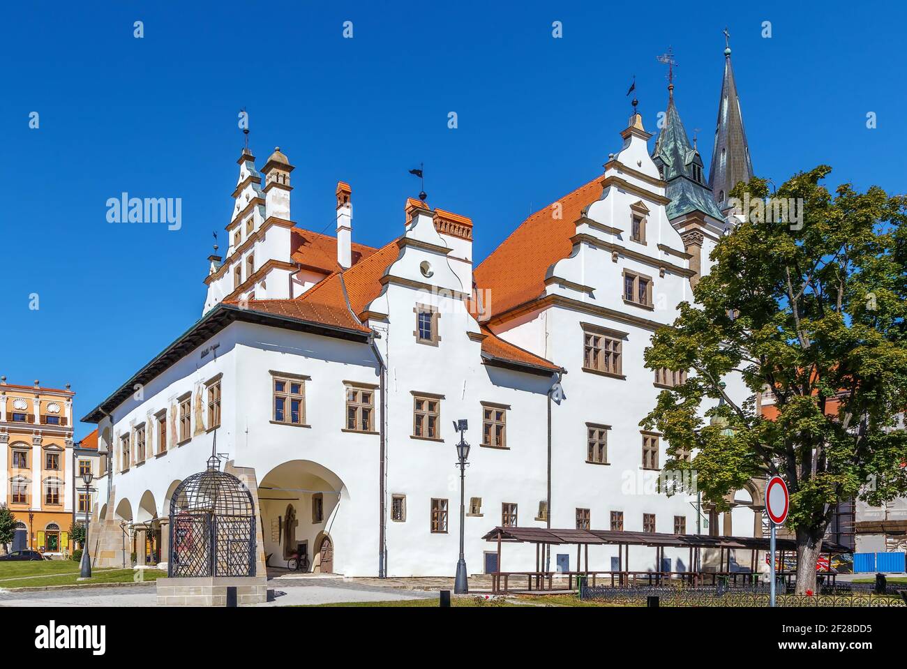 Levoca town hall hi-res stock photography and images - Alamy