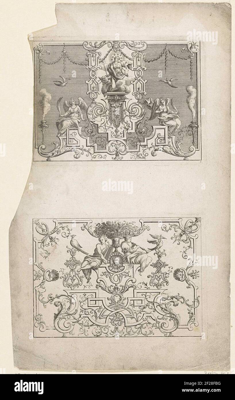 Vaas flanked hi-res stock photography and images - Alamy