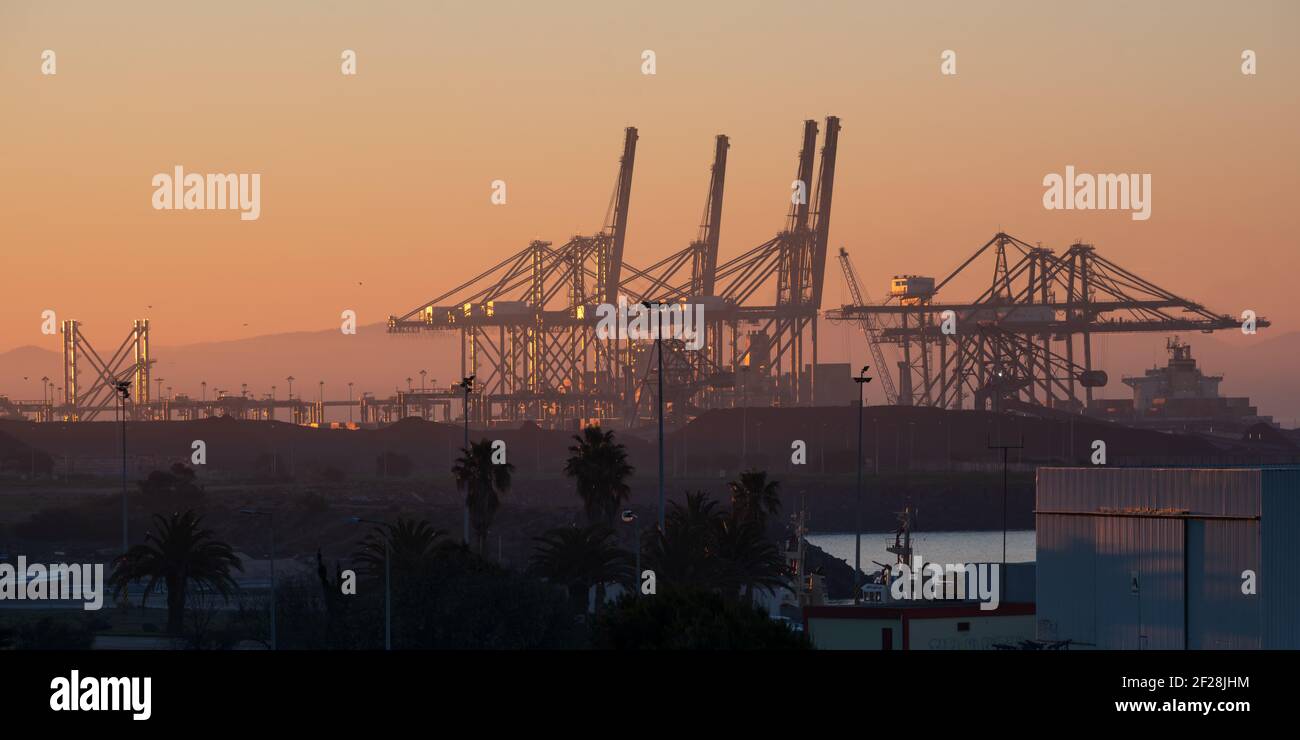 Container terminal shipyard cranes hi-res stock photography and images ...