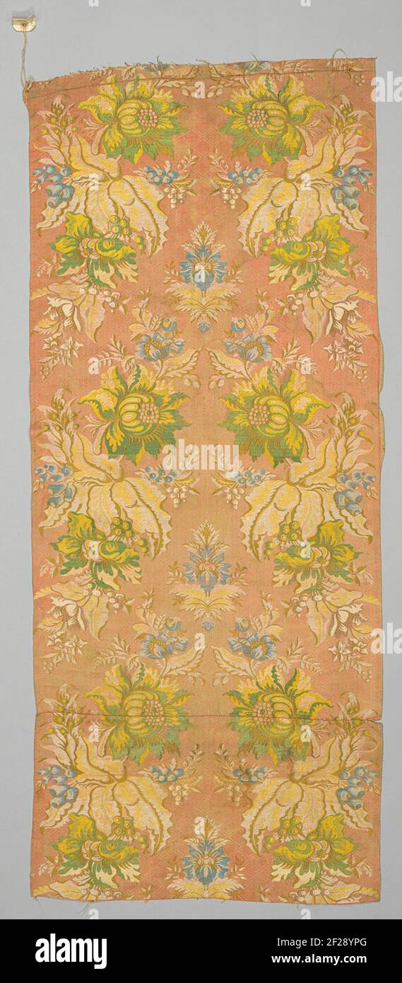 Large scale arrangements hi-res stock photography and images - Alamy