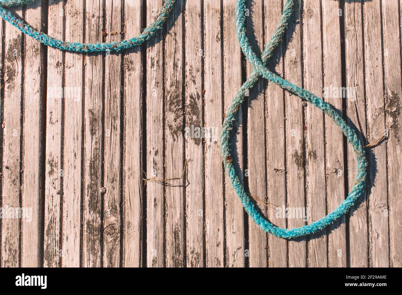 Tangled rope hi-res stock photography and images - Alamy