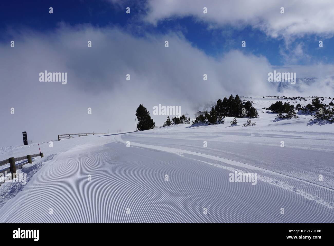 Corduroy snow hi-res stock photography and images - Alamy