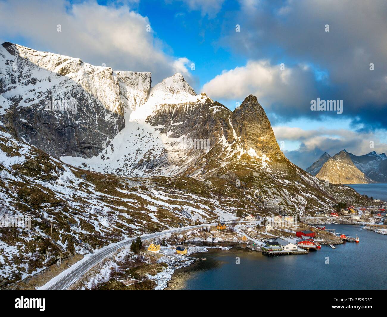 Moskenesøya island hi-res stock photography and images - Alamy