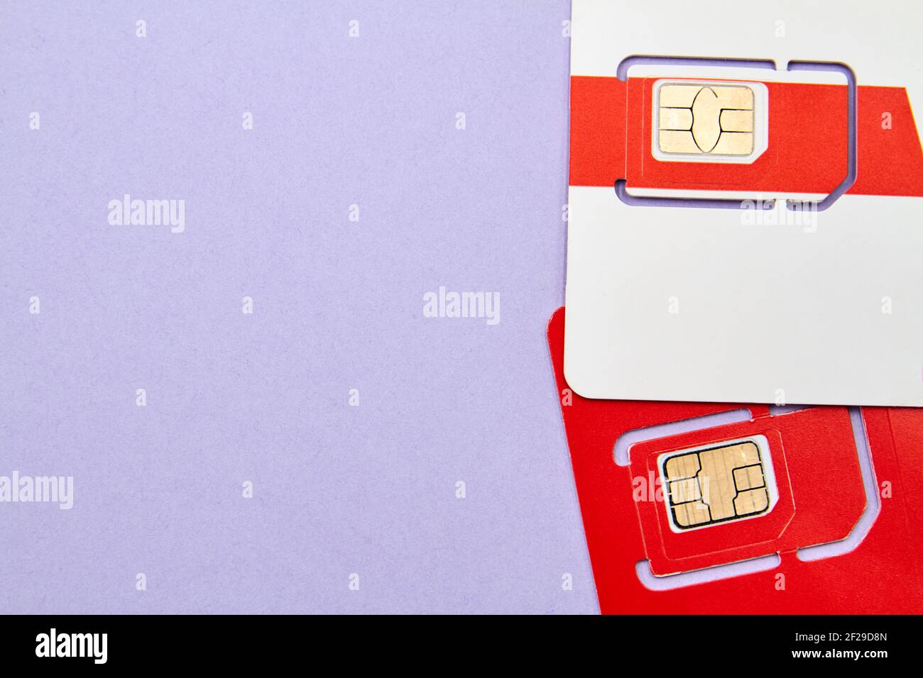 Purple phones hi-res stock photography and images - Alamy