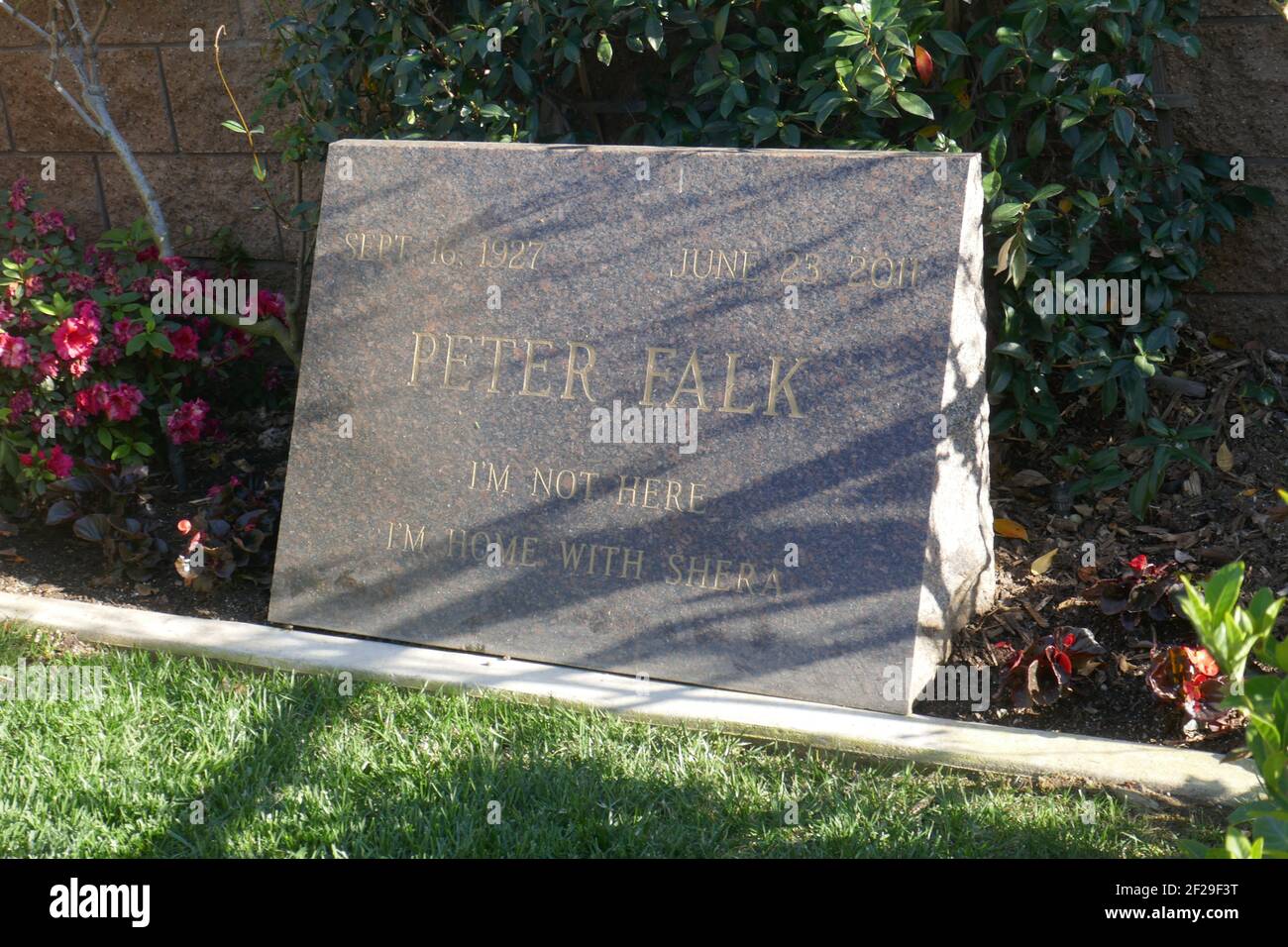 Peter falk grave hi-res stock photography and images - Alamy