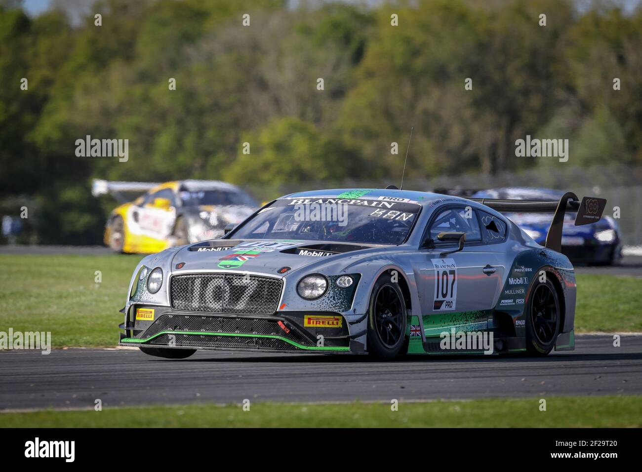 107 Jordan Pepper, Steven Kane, Jules Gounon, Bentley Continental GT3 ...
