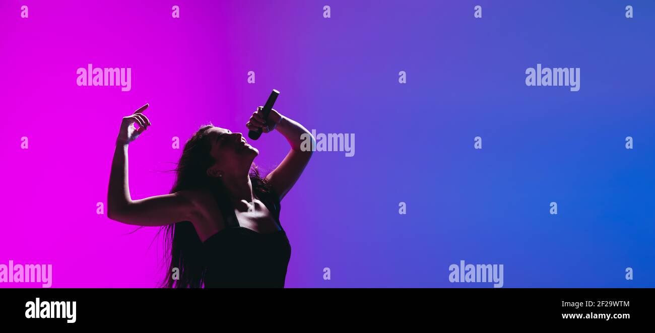 Pink singer body hi-res stock photography and images - Alamy