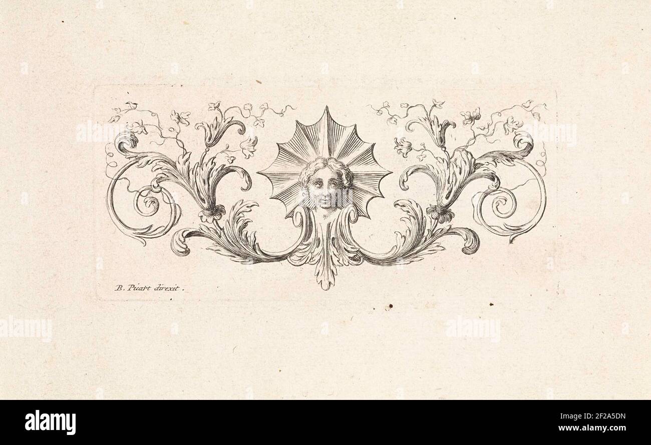 Mascaron surrounded hi-res stock photography and images - Alamy