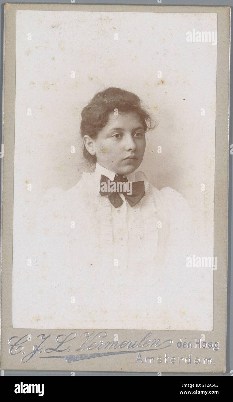 Portrait of an unknown woman Stock Photo - Alamy