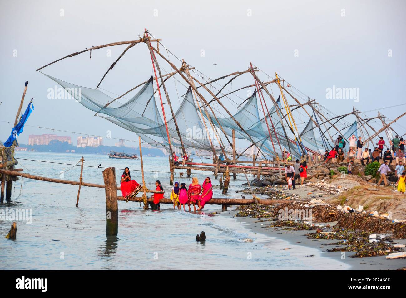 Chinese Fishing Nets, Kochi, Cochin, Kerala, India Stock Photo - Alamy