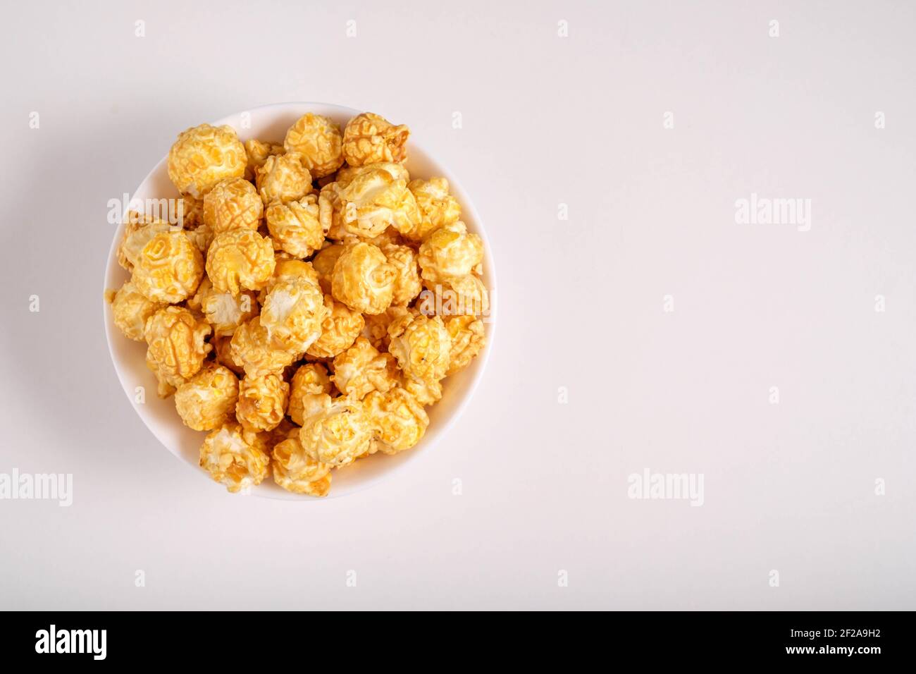 Popcorn isolated top view hi-res stock photography and images - Alamy