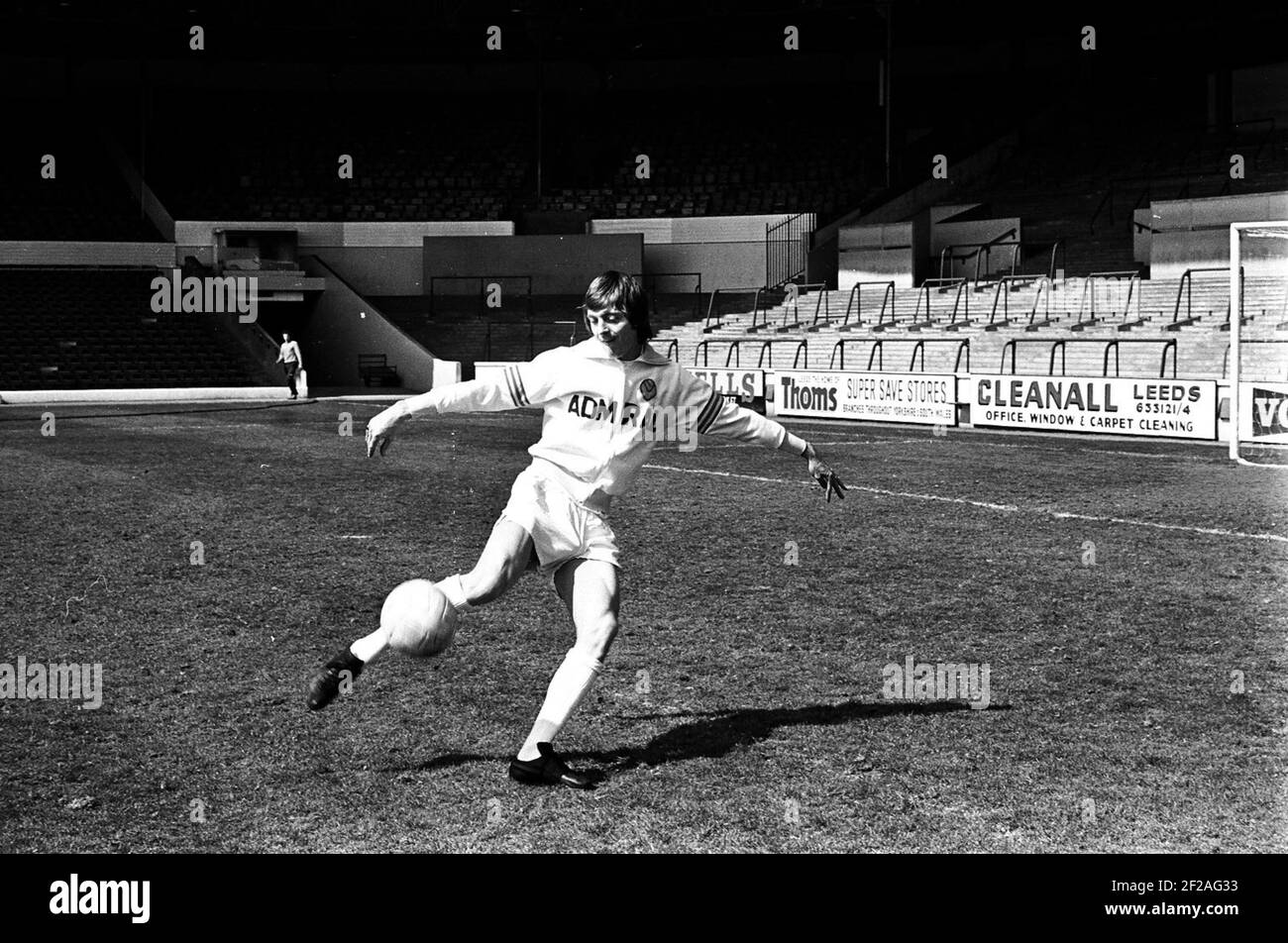Allan Clarke in training at Elland Road for Leeds United 1974 Stock ...