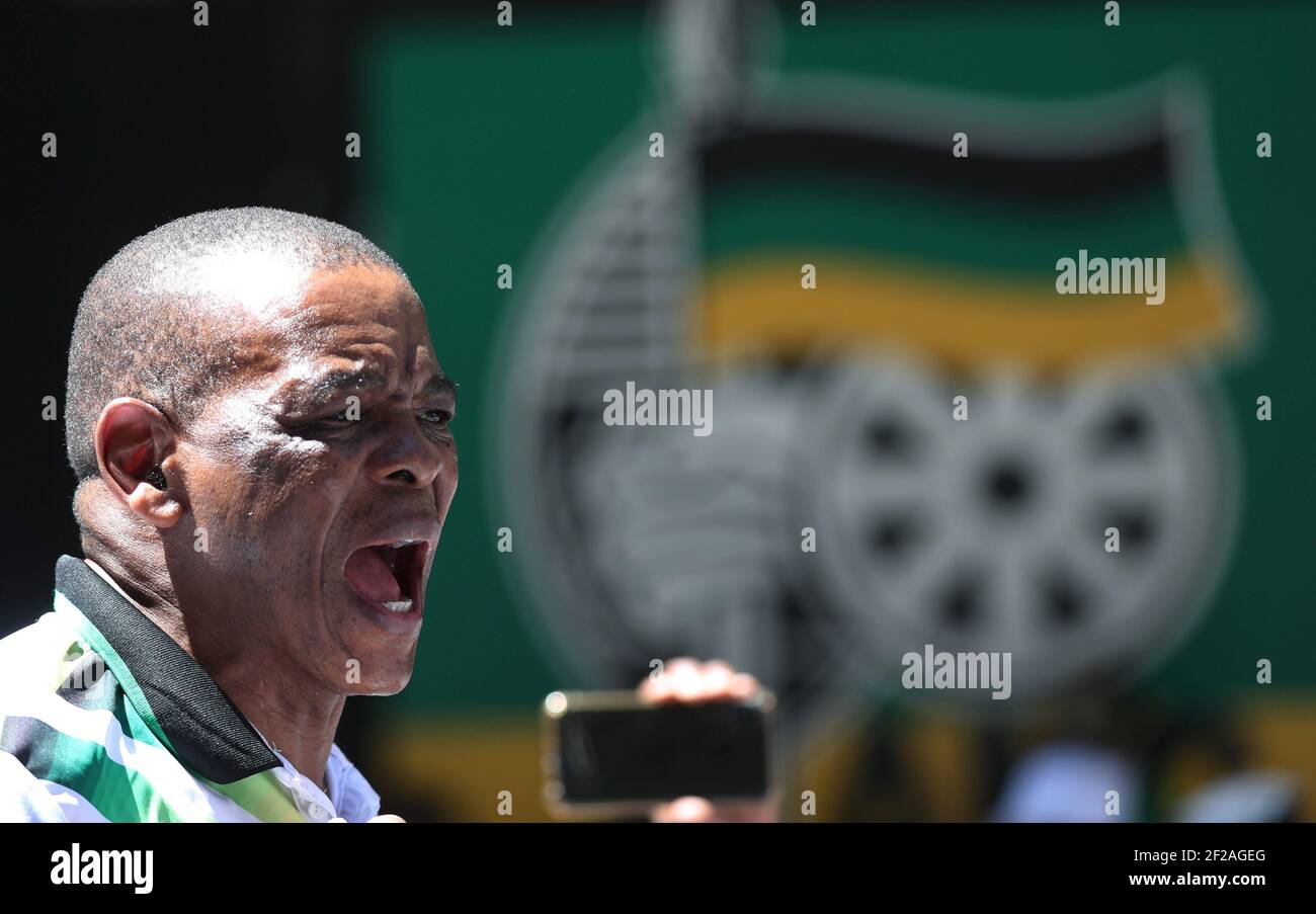 Luthuli House High Resolution Stock Photography and Images - Alamy Luthuli House High Resolution Stock Photography and Images - Alamy