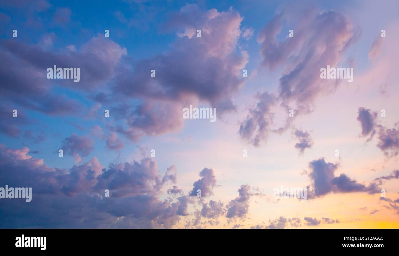 Perfect sunset sky hi-res stock photography and images - Alamy