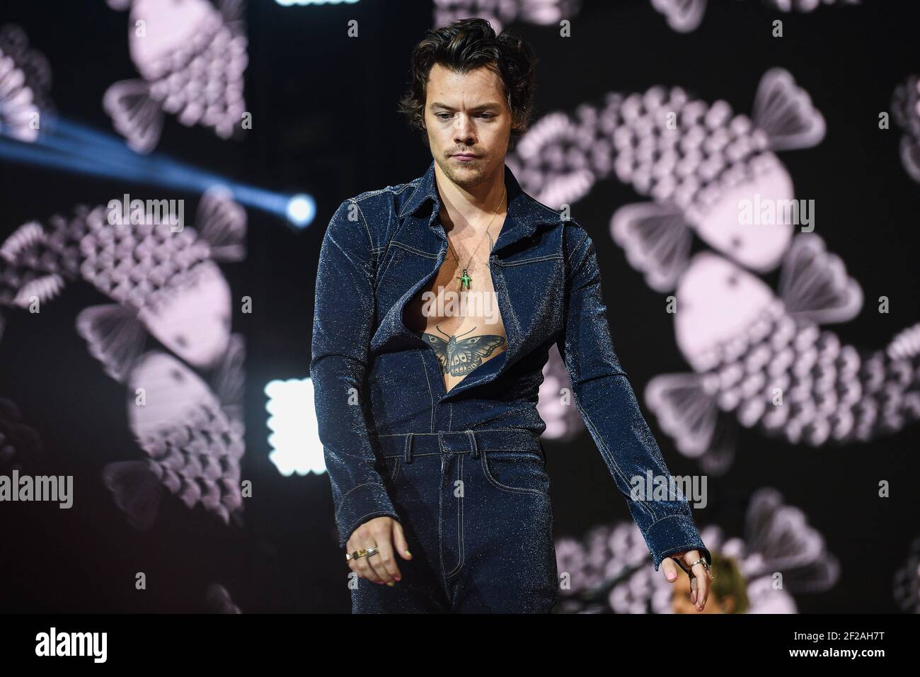 London, United Kingdom. 7th December 2019. Harry Styles on stage during ...