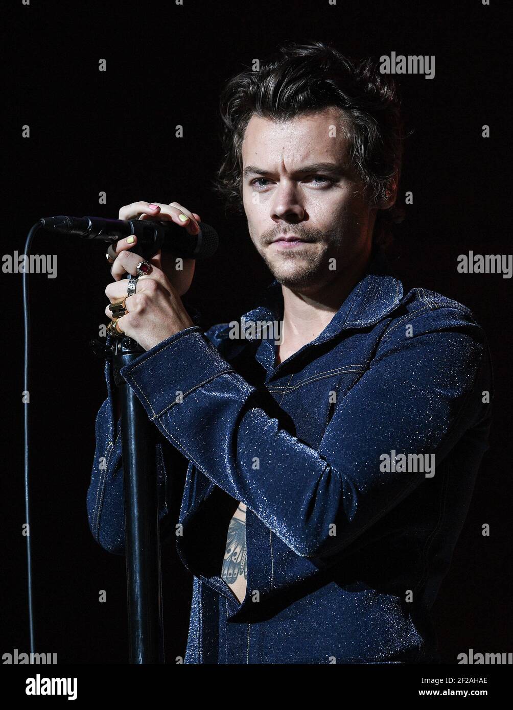 London, United Kingdom. 7th December 2019. Harry Styles on stage during ...