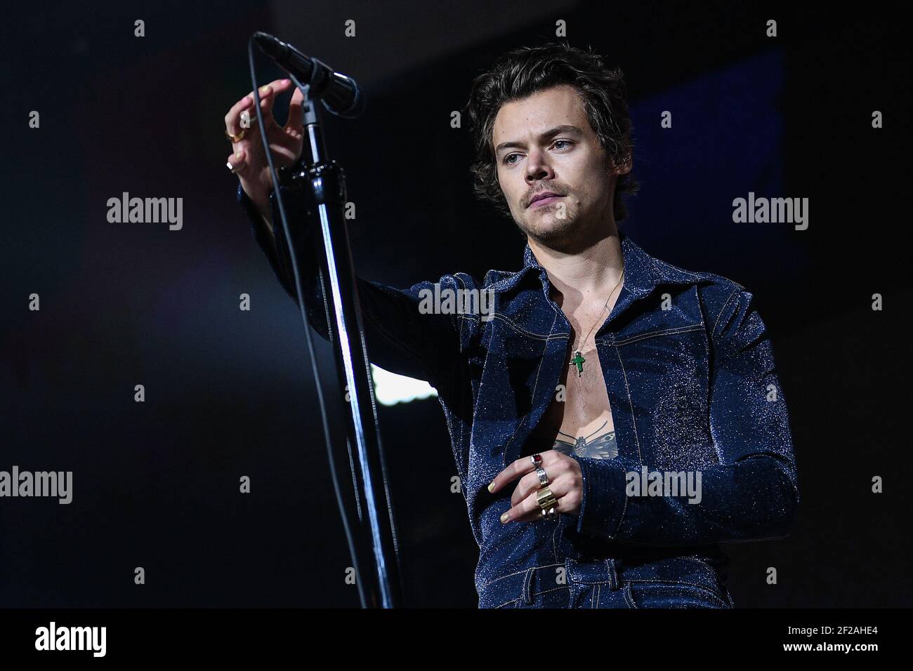 London, United Kingdom. 7th December 2019. Harry Styles on stage during ...