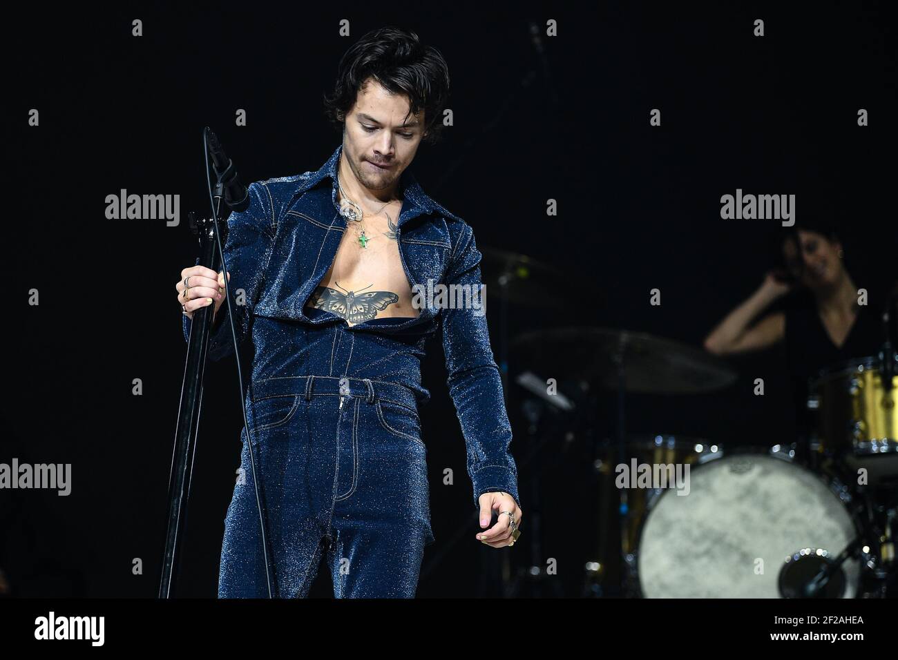 London, United Kingdom. 7th December 2019. Harry Styles on stage during ...