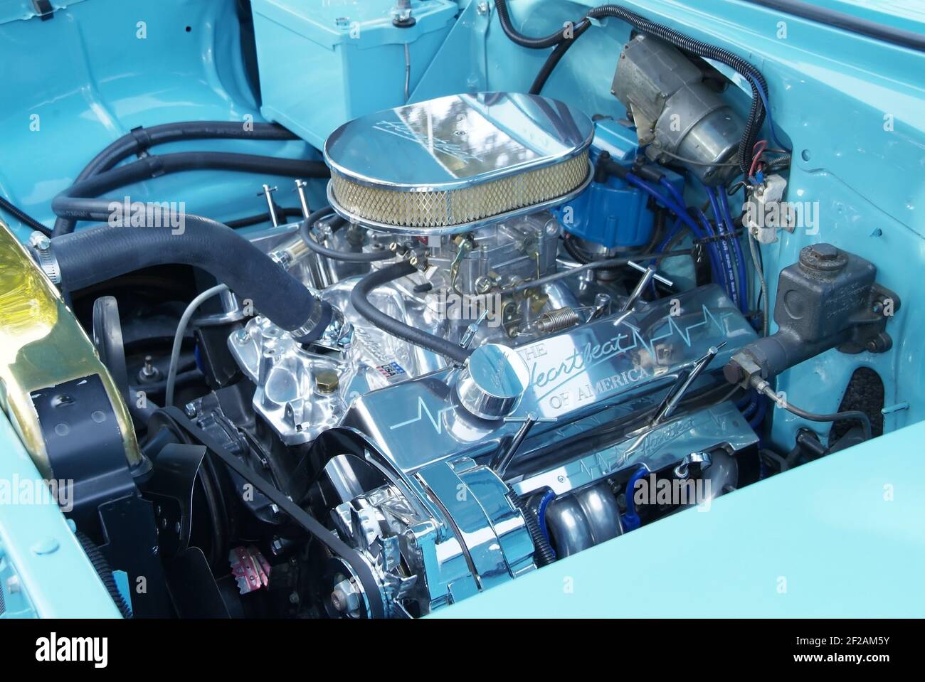 ST. CHARLES, UNITED STATES - Jan 30, 2009: The engine compartment of a ...