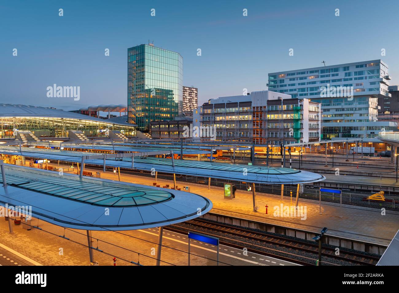 Utrecht central station hi-res stock photography and images - Alamy