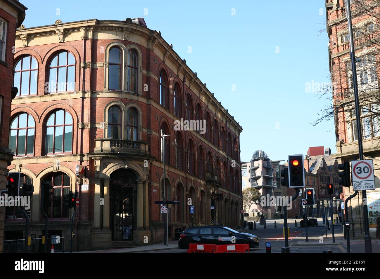 A Victorian building on a sunny day in Leeds, UK Stock Photo - Alamy