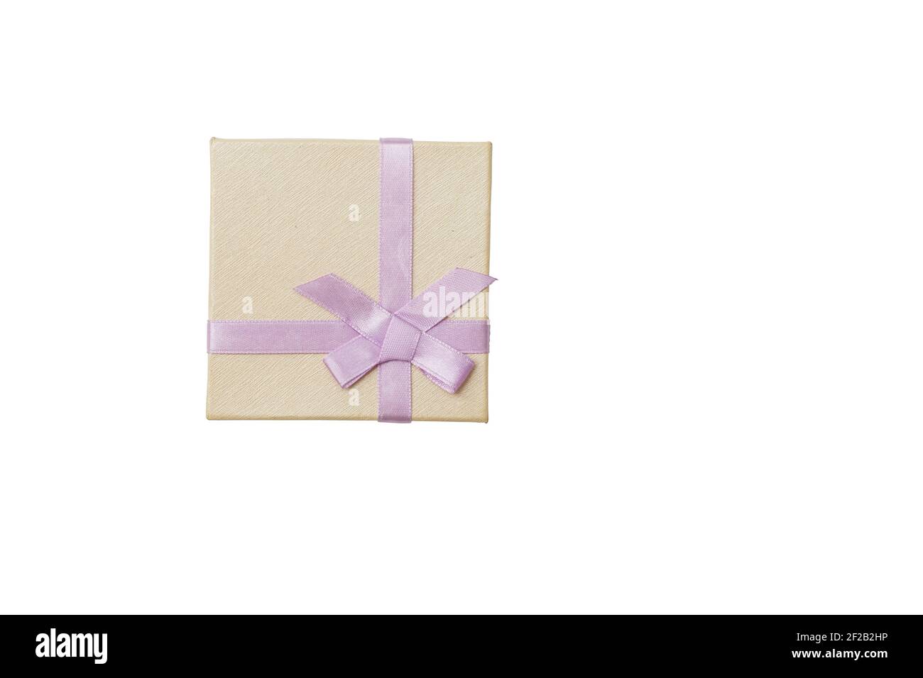 Wrapped vintage gift box with red ribbon bow, isolated on white Stock ...