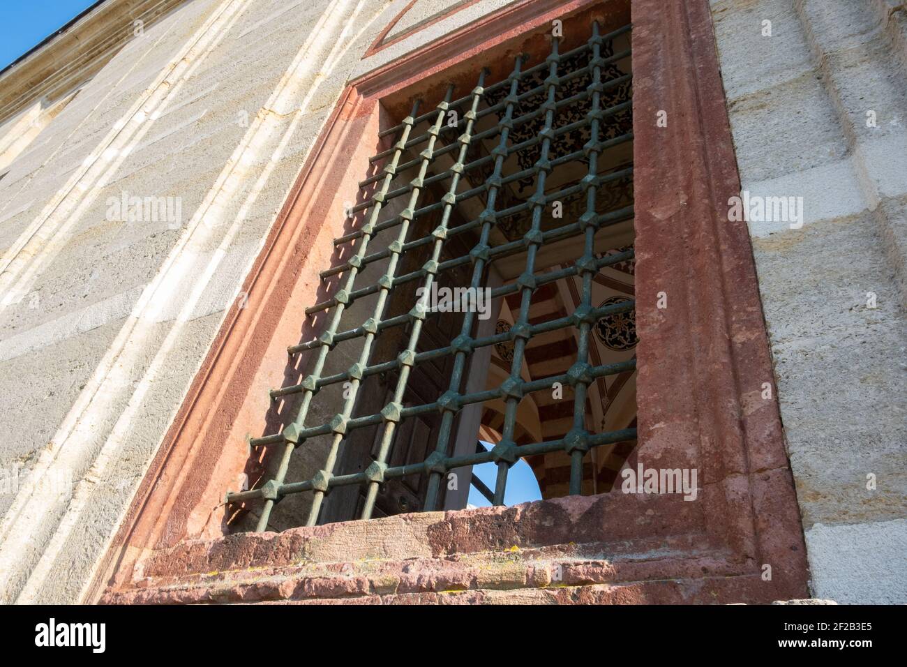 Mosque window hi-res stock photography and images - Alamy