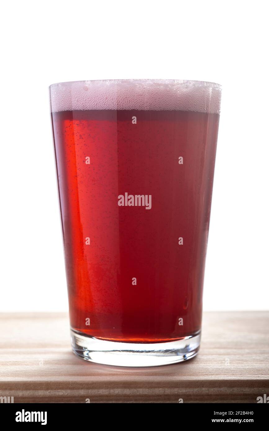 Full pint glass ipa hi-res stock photography and images - Alamy