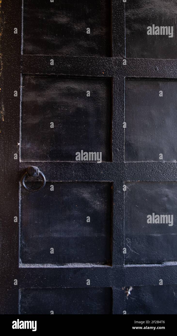 old iron door Stock Photo - Alamy