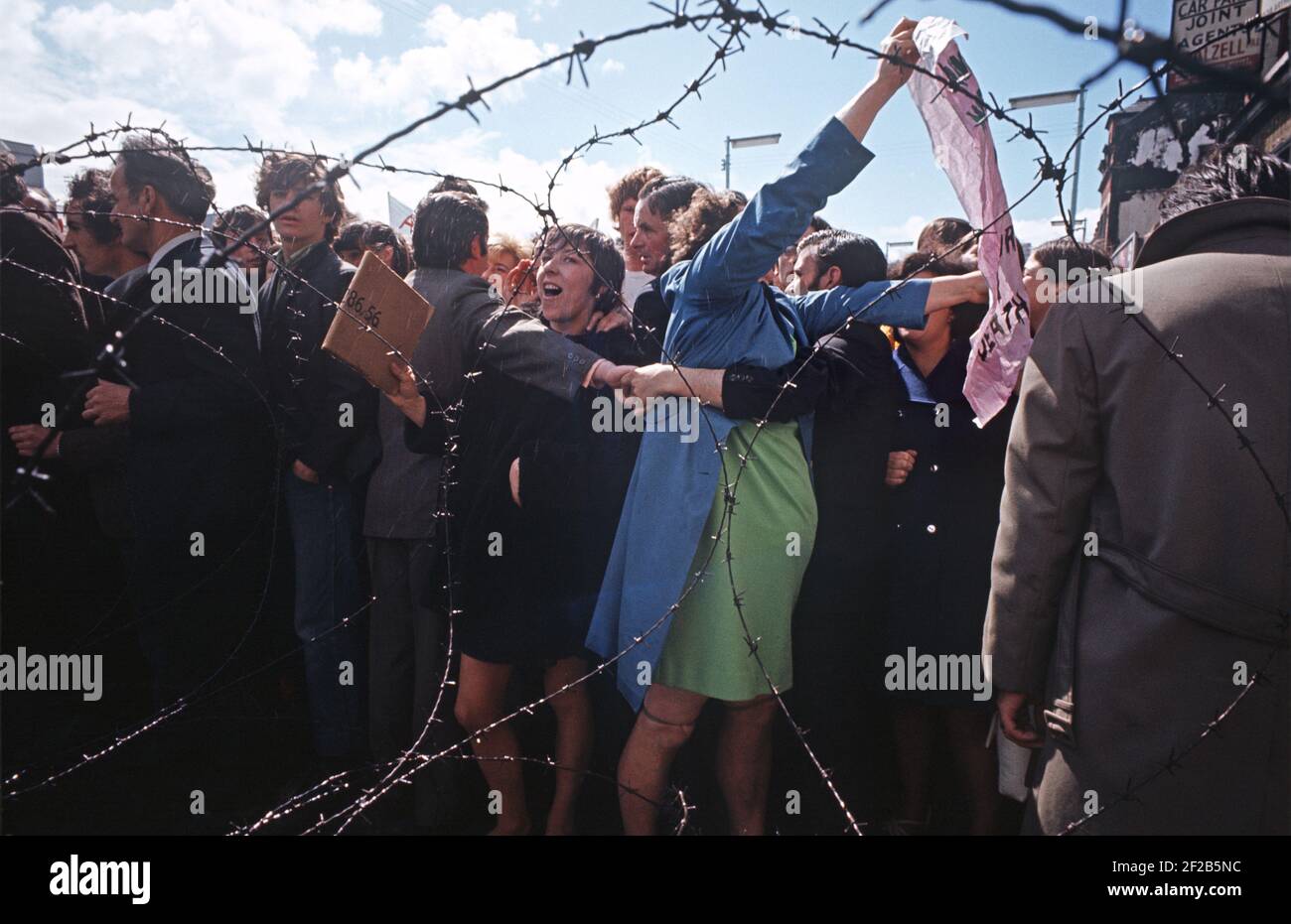 1980s 80s 1981 belfast hi-res stock photography and images - Alamy