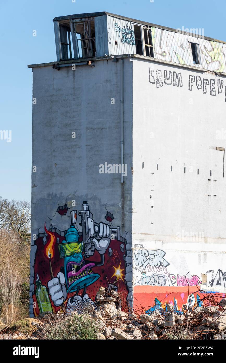 Stambridge Mill, on the River Roach to east of Rochford. Tidal mill ...