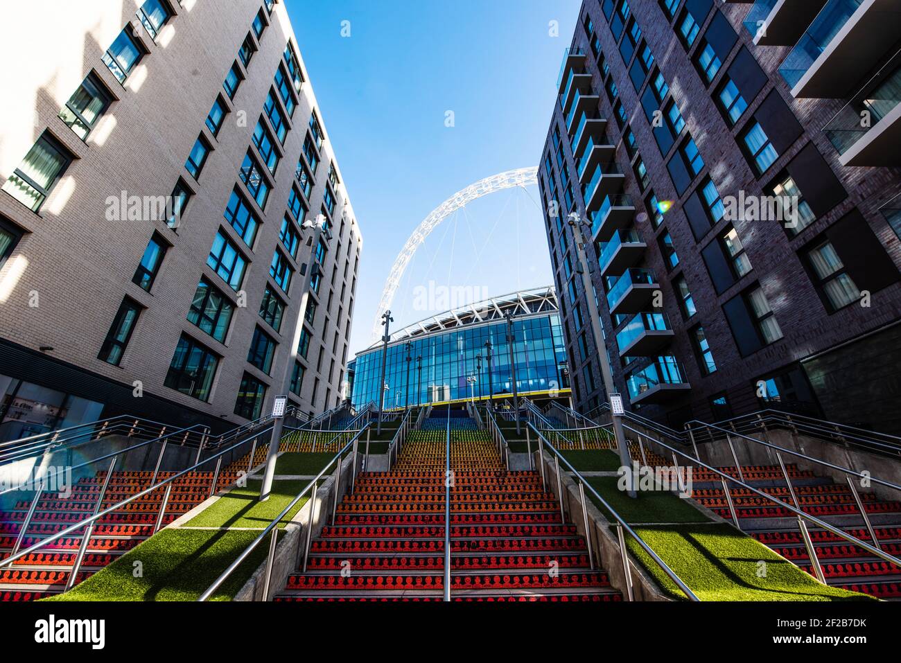 Wembley way stadium hi-res stock photography and images - Alamy