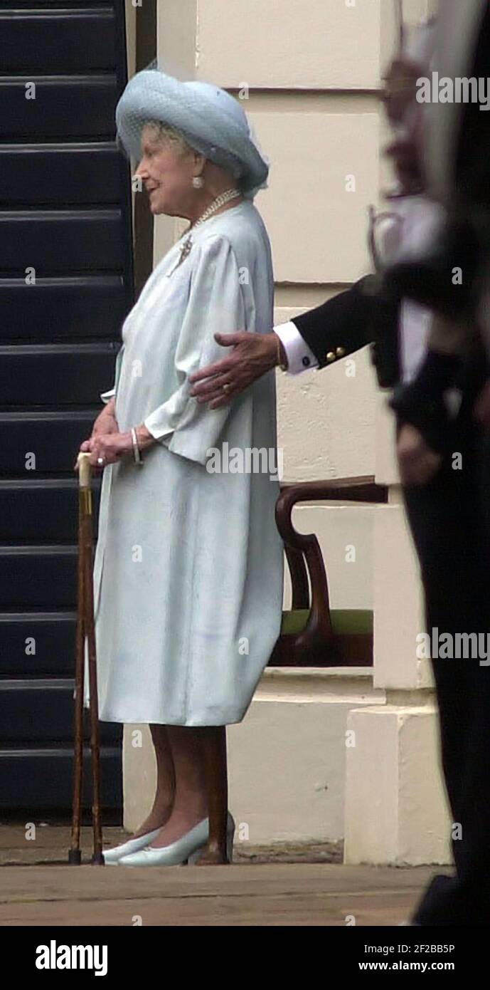 Steadied hi-res stock photography and images - Alamy