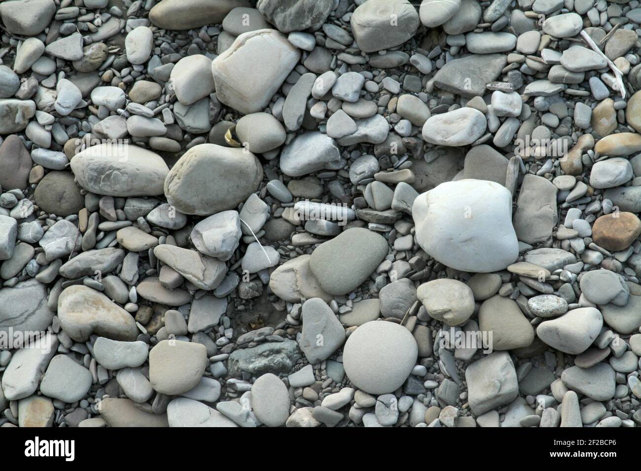 Smooth pebbles hi-res stock photography and images - Alamy